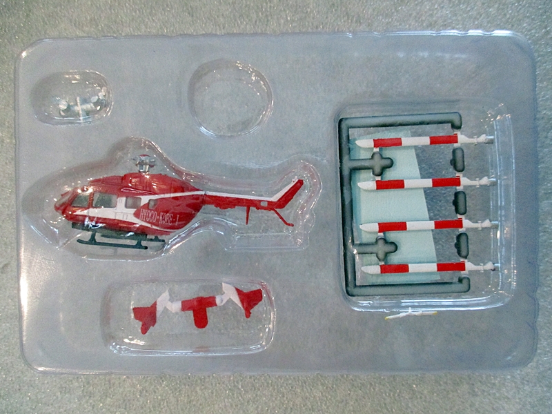 โมเดลเฮลิคอปเตอร์จำลอง ยี่ห้อ F-toys ขนาด 1/144 ชุด Heliborne ...