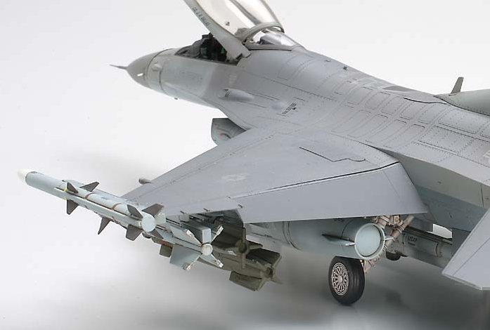 โมเดลเครื่องบิน Tamiya ขนาด 1/48 TA61101 Lockheed Martin F-16C Block 25/32 Fighting Falcon ANG ...